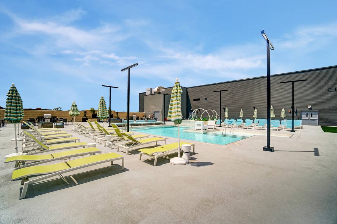 120 M² Apartment ∙ 2 Bedrooms ∙ 4 Guests - Columbus, OH