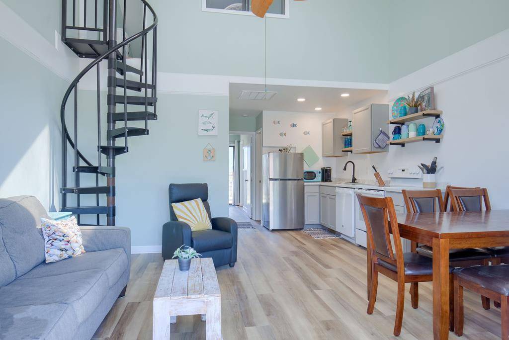 74 M² House ∙ 3 Bedrooms ∙ 6 Guests - North Topsail Beach, NC