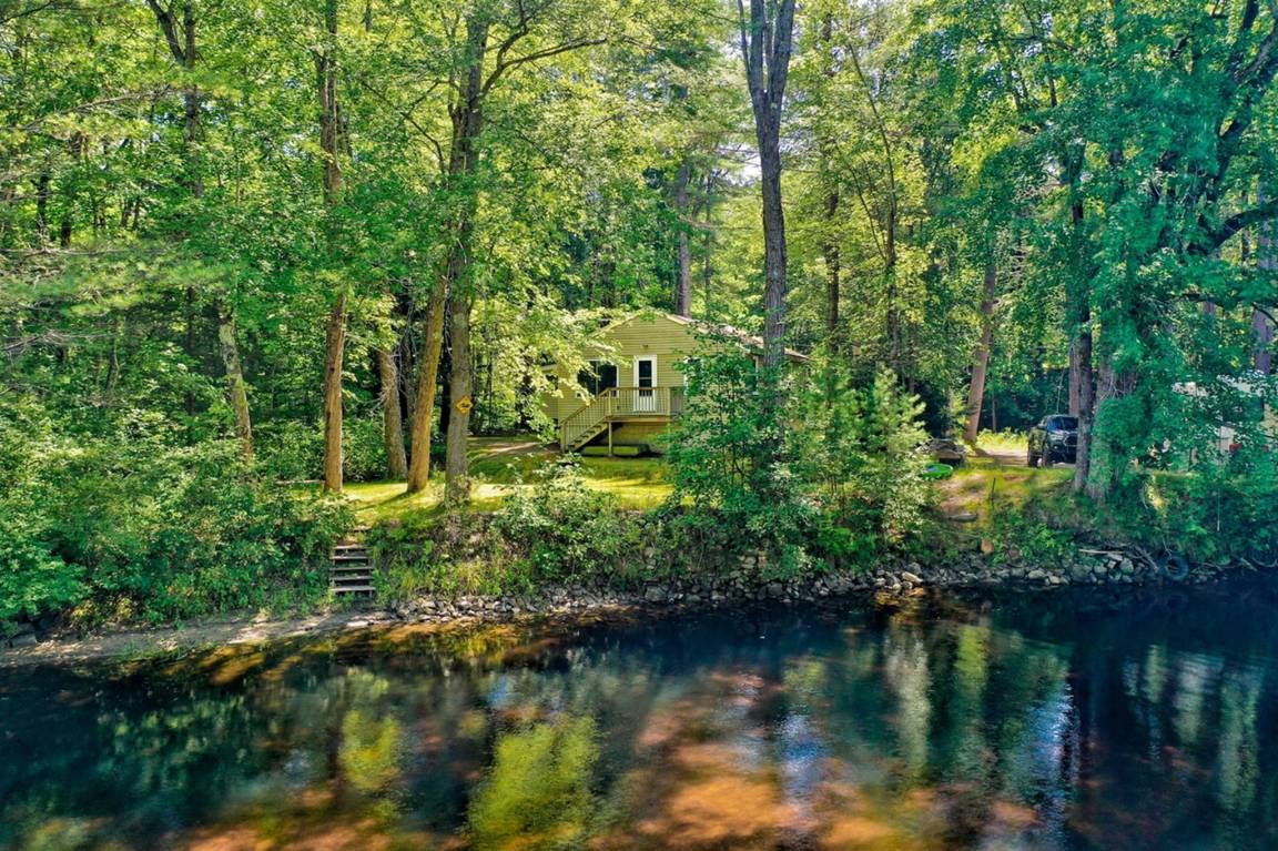 Cottage ∙ 2 Bedrooms ∙ 5 Guests - Maine