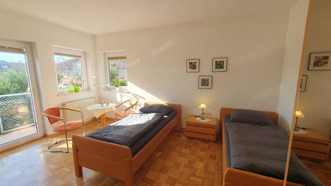 112 M² Ferienwohnung ∙ 10 Gäste - Seeheim-Jugenheim