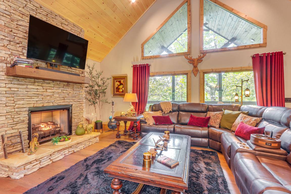 306 M² House ∙ 3 Bedrooms ∙ 10 Guests - Ellijay, GA