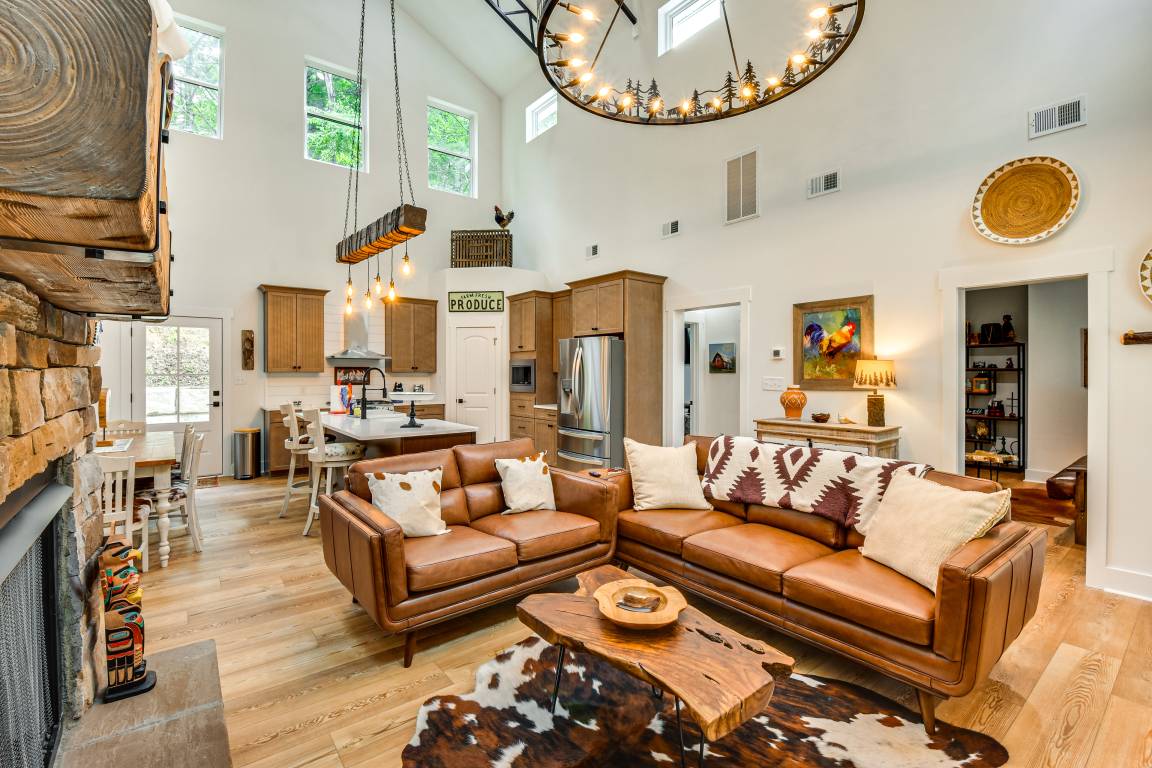 162 M² House ∙ 2 Bedrooms ∙ 6 Guests - Highlands, NC