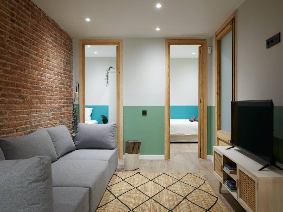 53 M² Apartamento ∙ 3 Quartos ∙ 4 Hóspedes - Badalona