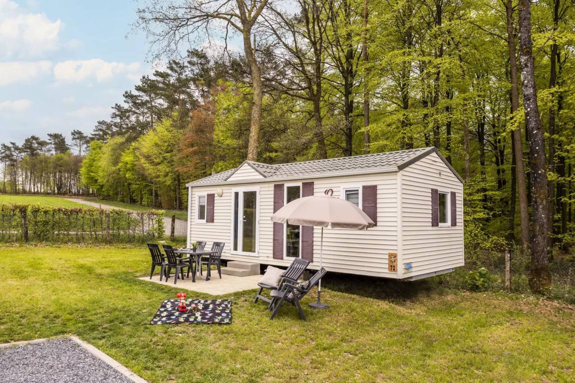 30 M² Caravan ∙ 2 Bedrooms ∙ 4 Guests - Belgium