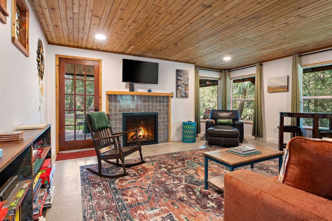 102 M² House ∙ 2 Bedrooms ∙ 4 Guests - Bellingham, WA