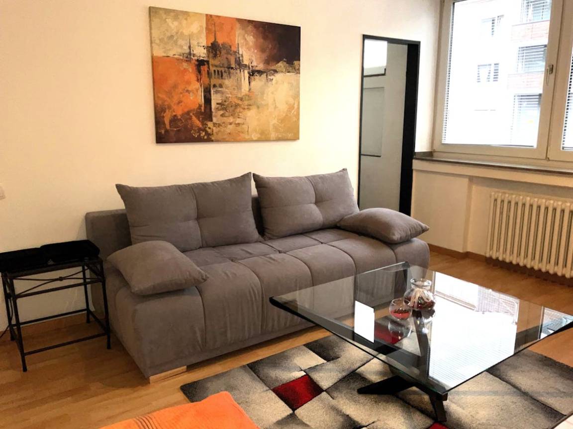 33 M² Apartment ∙ 2 Guests - Düsseldorf