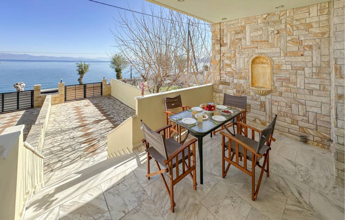 130 M² House ∙ 3 Bedrooms ∙ 6 Guests - Görögország