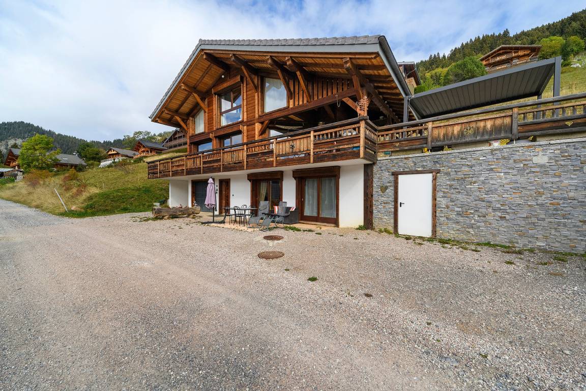 50 M² Chalet ∙ 2 Slaapkamers ∙ 4 Gasten - Aigle