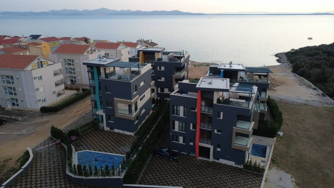 80 M² Appartement ∙ 2 Slaapkamers ∙ 5 Gasten - Nin