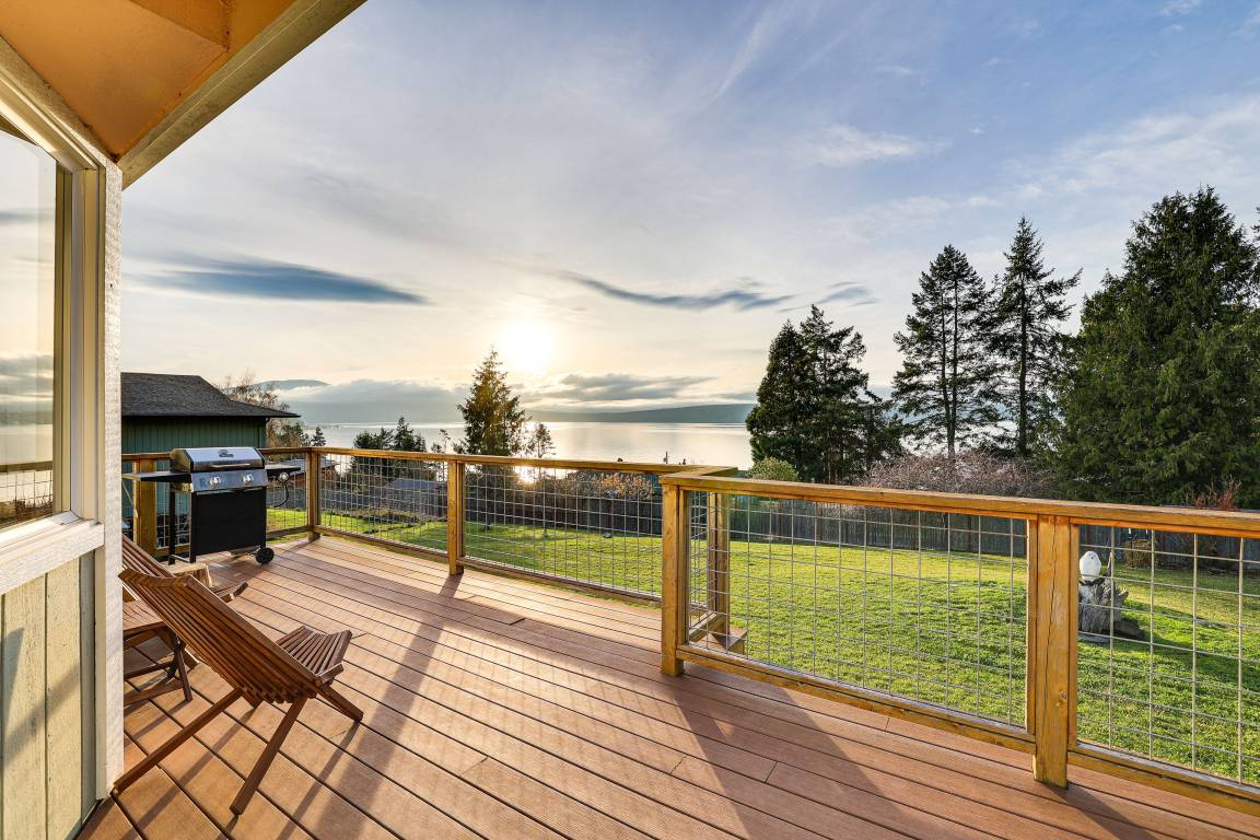 111 M² House ∙ 2 Bedrooms ∙ 4 Guests - Port Townsend, WA