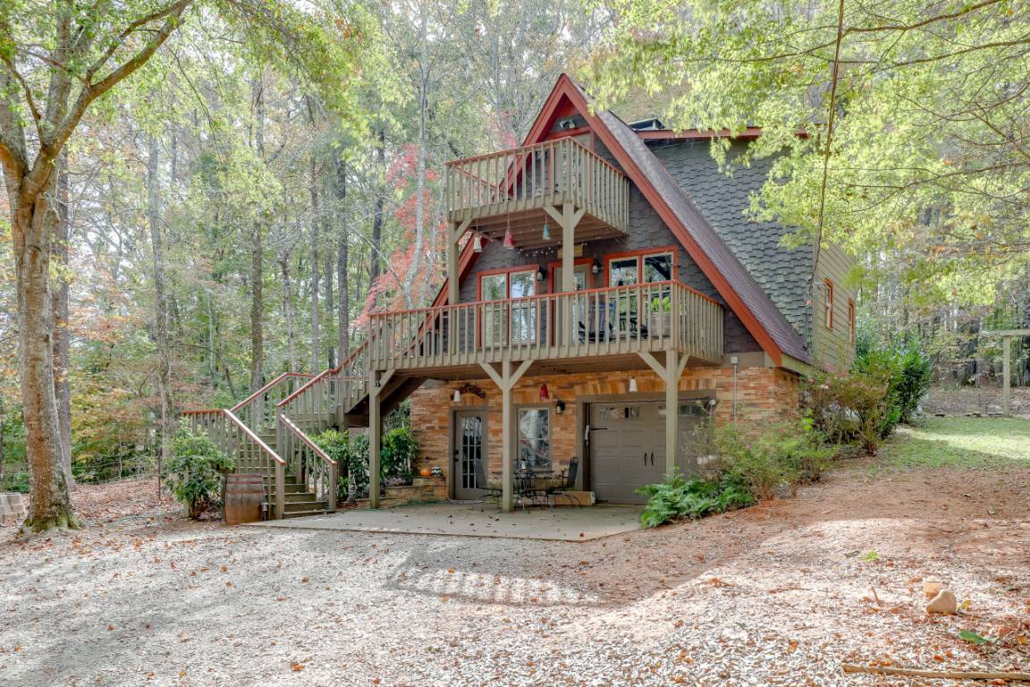 18 M² Cabin ∙ 3 Bedrooms ∙ 8 Guests - Lake Lanier, GA
