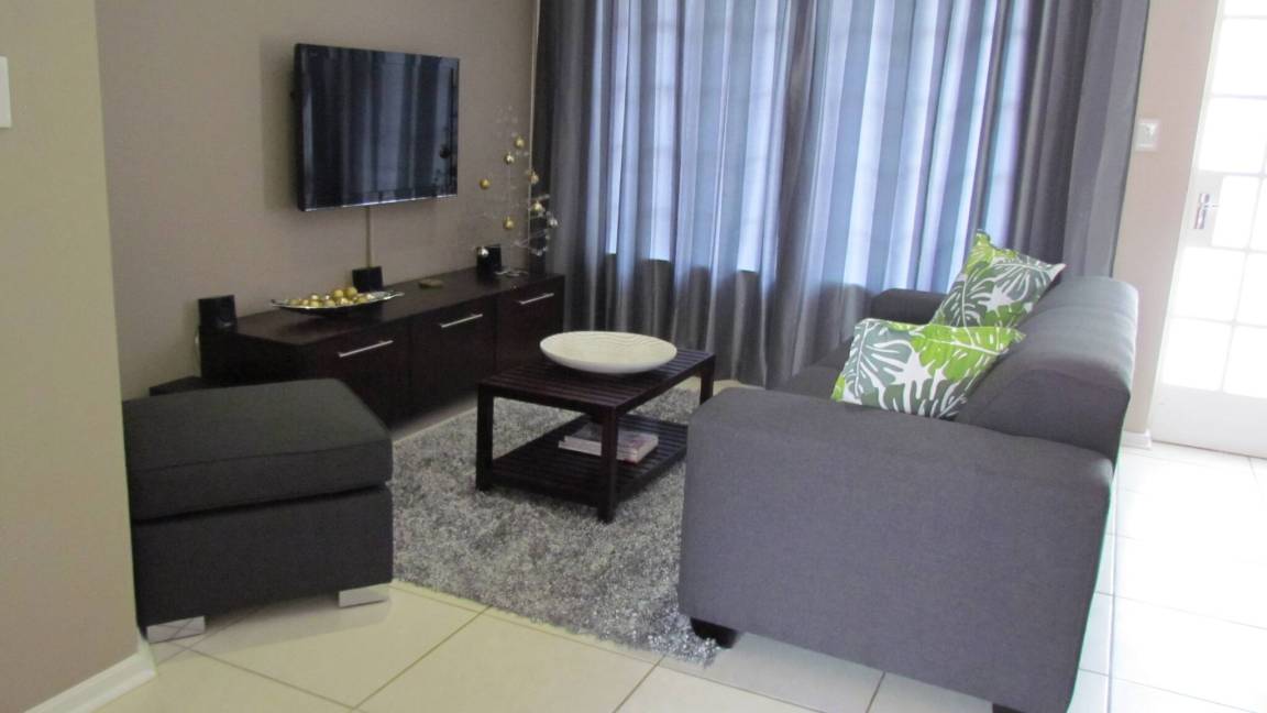 70 M² Casa ∙ 2 Habitaciones ∙ 4 Huéspedes - Bloemfontein