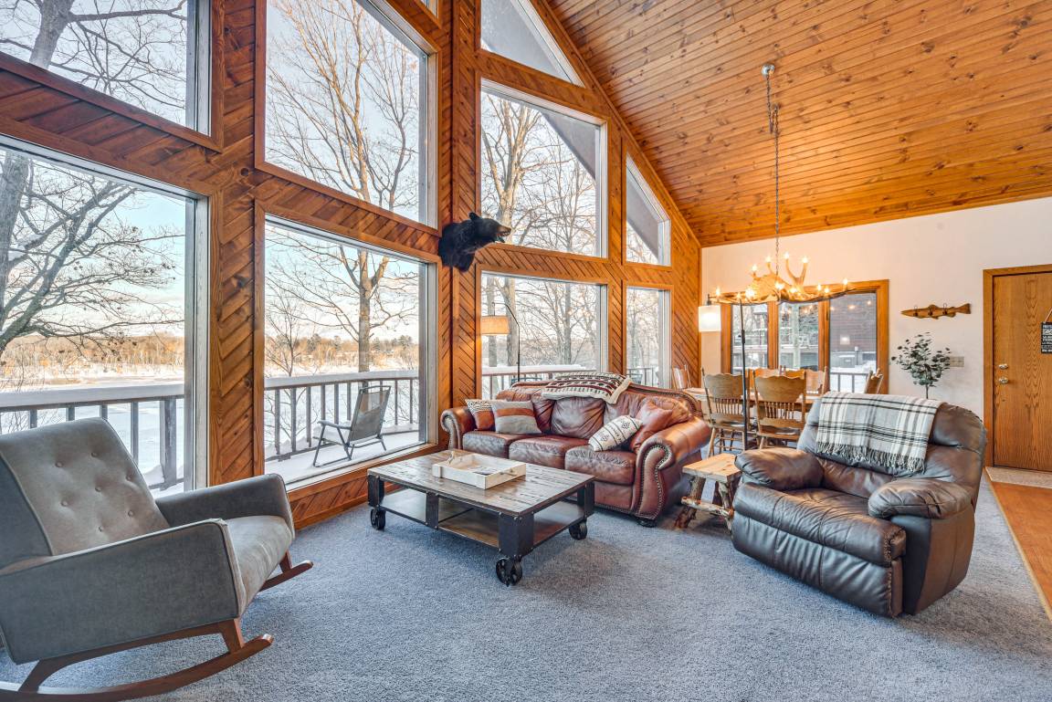 204 M² House ∙ 3 Bedrooms ∙ 6 Guests - Rice Lake, WI