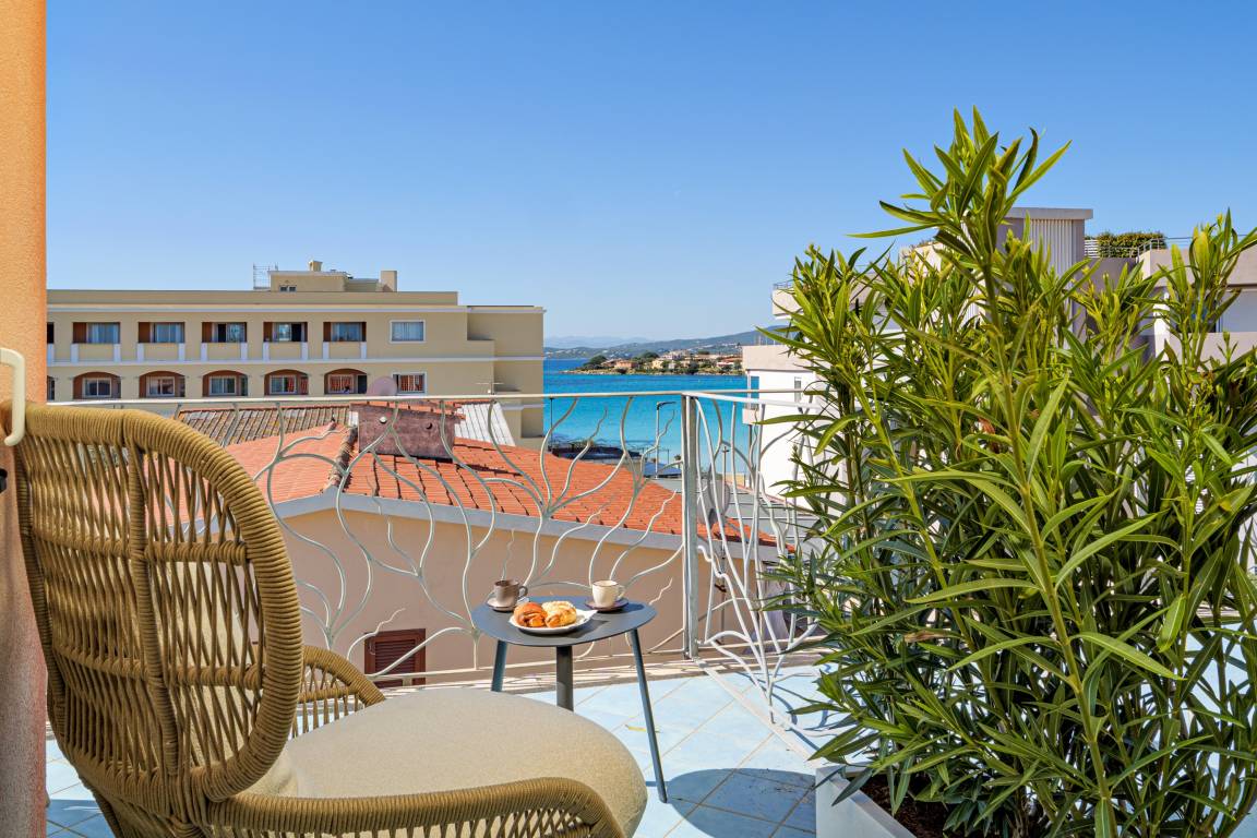 70 M² Apartment ∙ 2 Bedrooms ∙ 6 Guests - Golfo Aranci