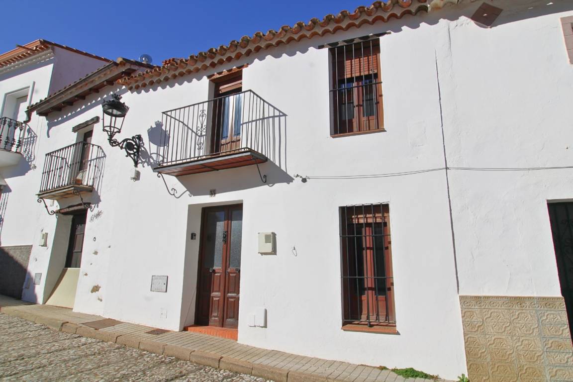 126 M² Casa ∙ 4 Habitaciones ∙ 9 Huéspedes - Aracena