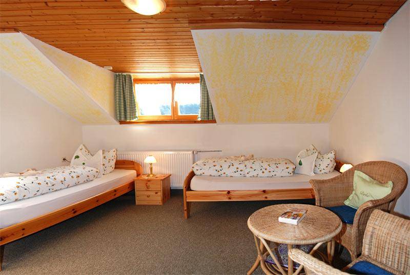 80 M² Ferienwohnung ∙ 2 Schlafzimmer ∙ 4 Gäste - Blaichach