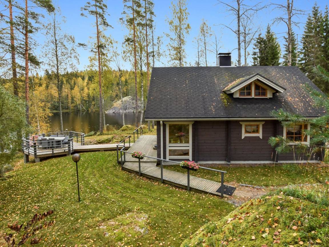 46 M² Talo ∙ 1 Makuuhuone ∙ 4 Vierasta - Anttola