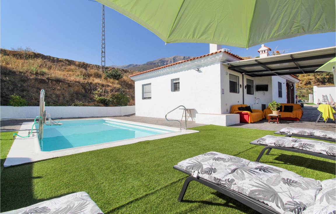 150 M² House ∙ 4 Bedrooms ∙ 8 Guests - Cómpeta