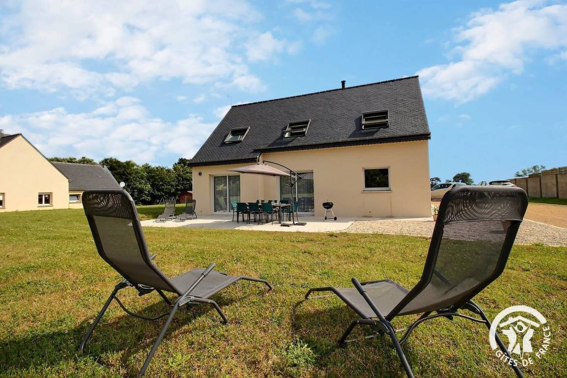 116 M² Gîte ∙ 4 Chambres ∙ 8 Personnes - Penvénan