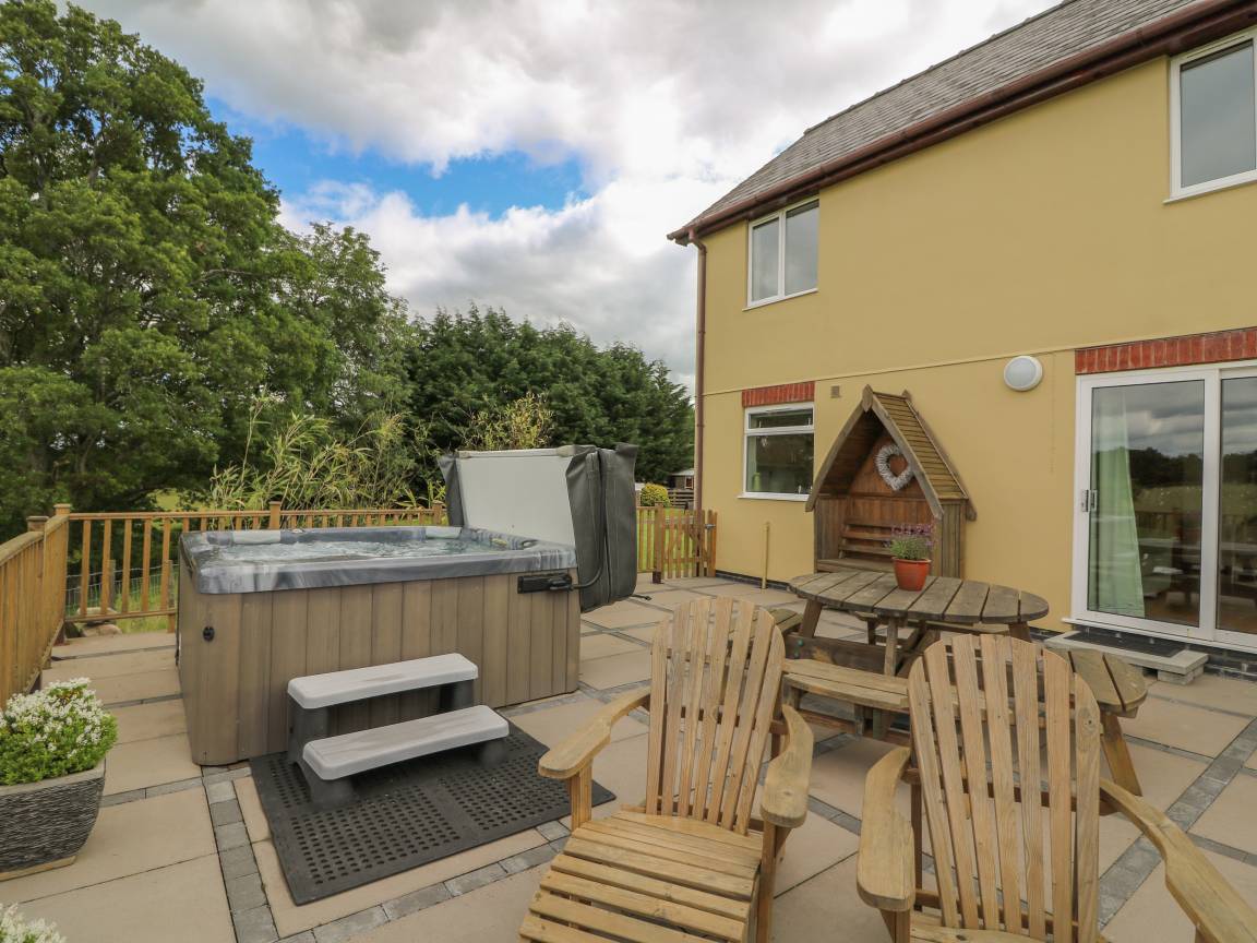 Cottage ∙ 2 Bedrooms ∙ 4 Guests - Rhayader