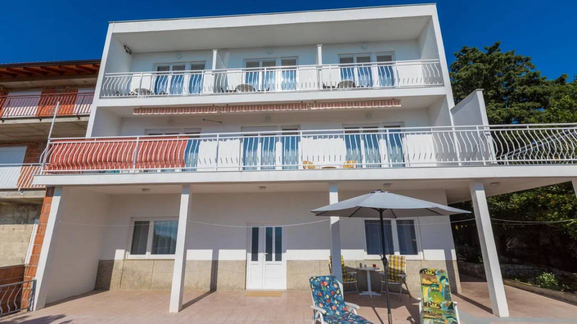 96 M² Apartment ∙ 3 Bedrooms ∙ 6 Guests - Novi Vinodolski