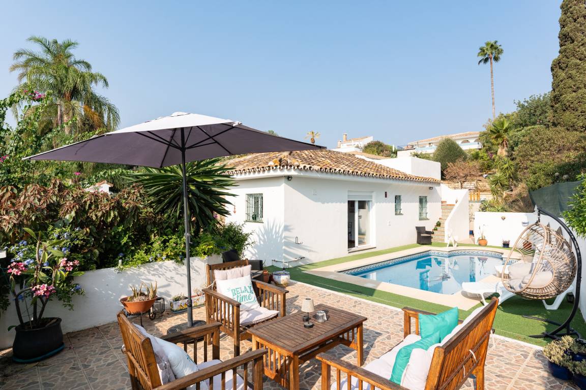 100 M² Huis ∙ 2 Slaapkamers ∙ 6 Gasten - La Cala de Mijas