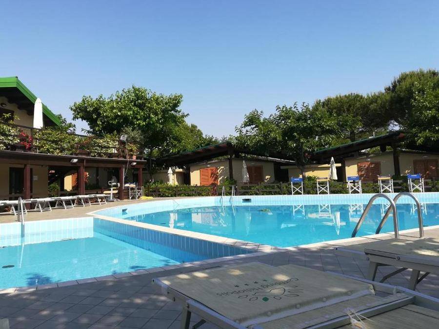 Bungalow ∙ 2 Slaapkamers ∙ 4 Gasten - Roseto degli Abruzzi