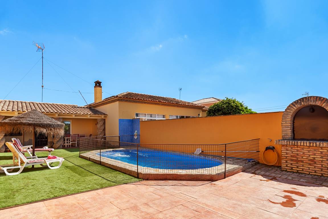 90 M² House ∙ 2 Bedrooms ∙ 5 Guests - Conil de la Frontera