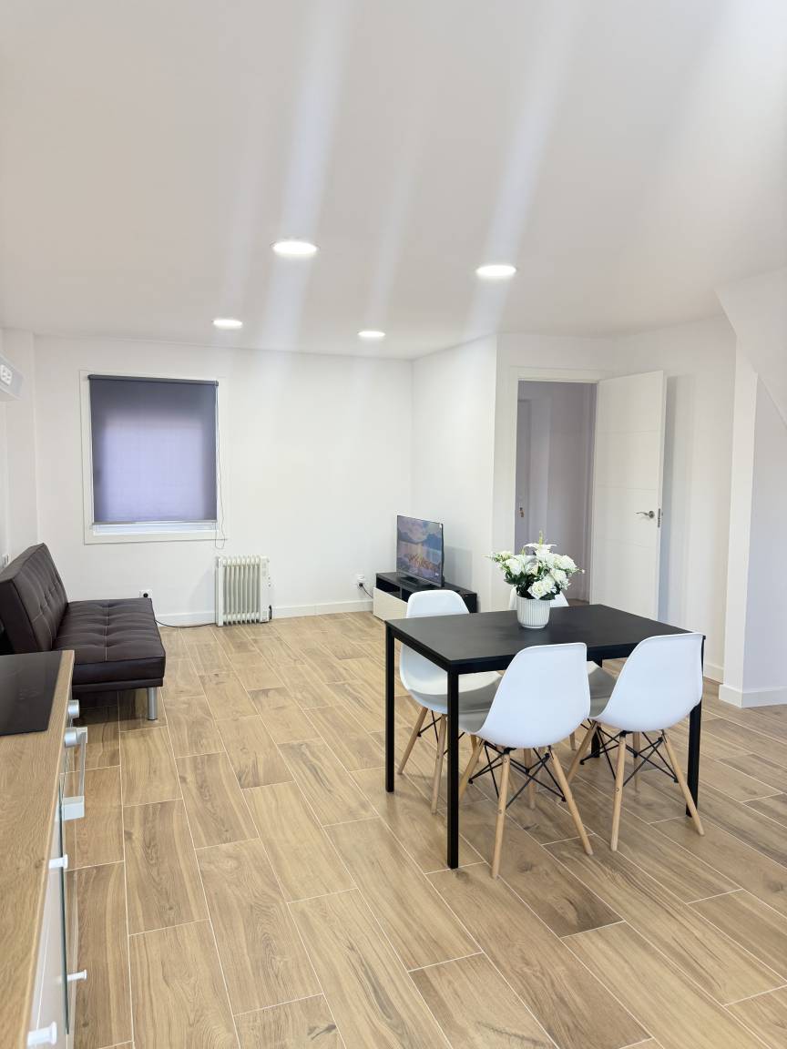 Huis ∙ 2 Slaapkamers ∙ 1 Gast - A Coruña