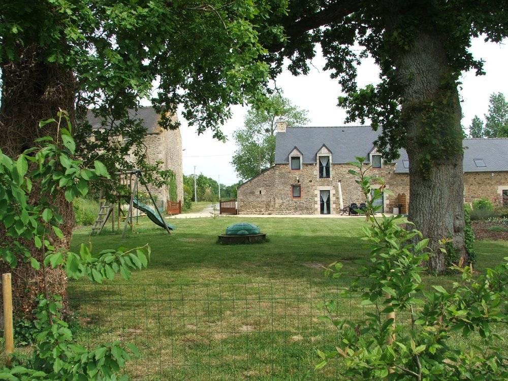 109 M² Gîte ∙ 3 Chambres ∙ 6 Personnes - Plancoët
