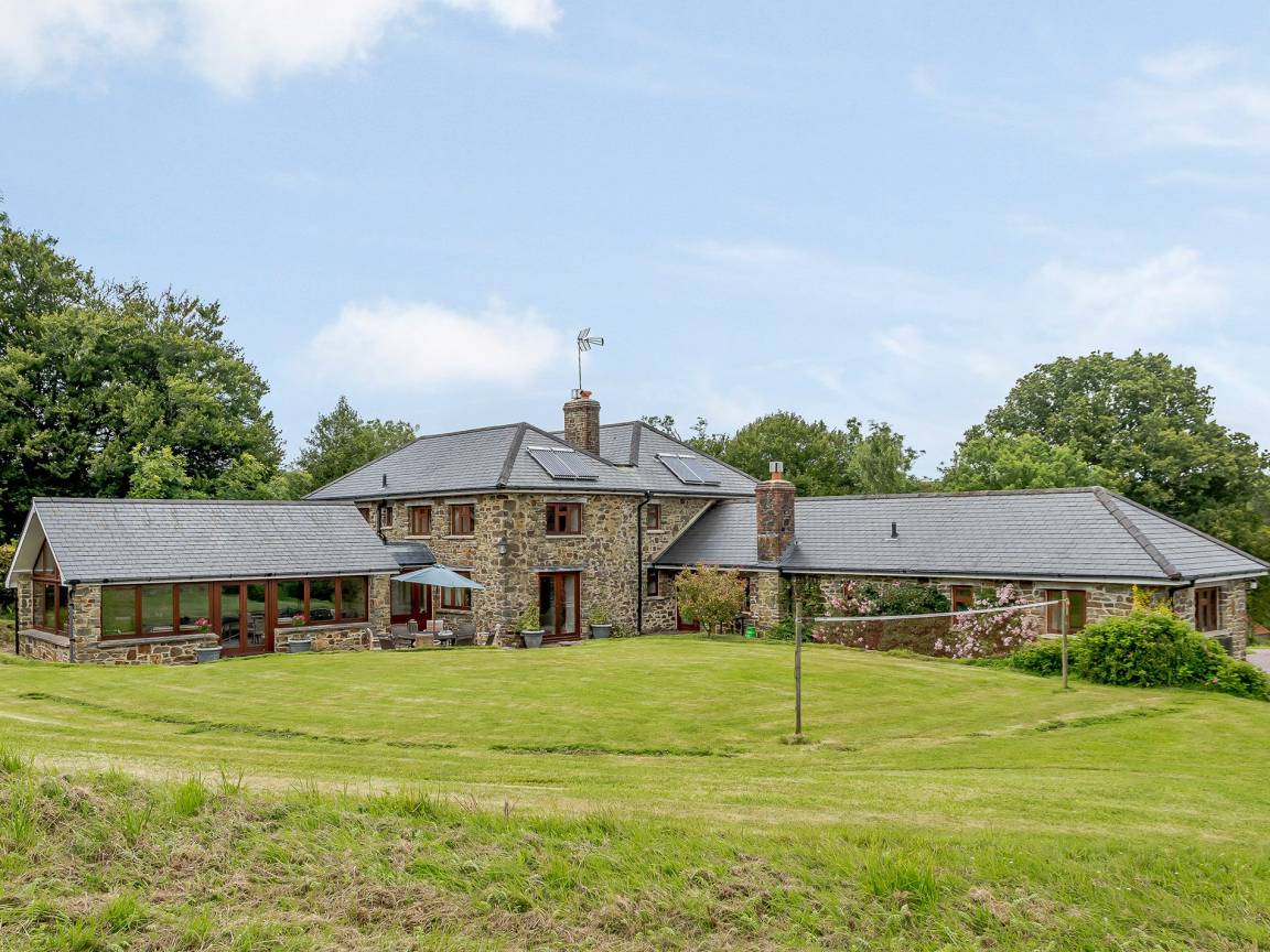 Cottage ∙ 5 Bedrooms ∙ 10 Guests - Dulverton
