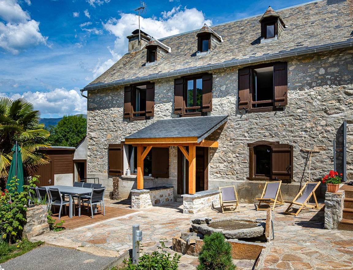 160 M² Mökki ∙ 5 Makuuhuonetta ∙ 10 Vierasta - Payolle