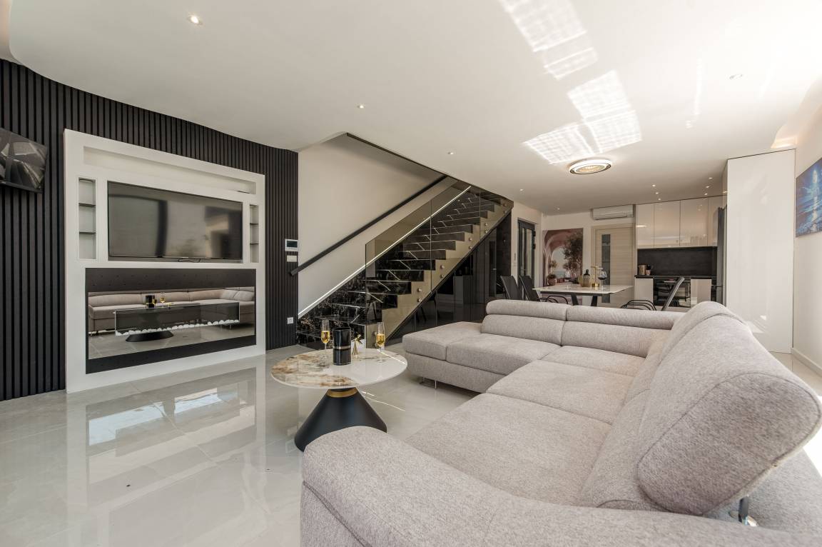 190 M² Ferienhaus ∙ 3 Schlafzimmer ∙ 8 Gäste - Vir