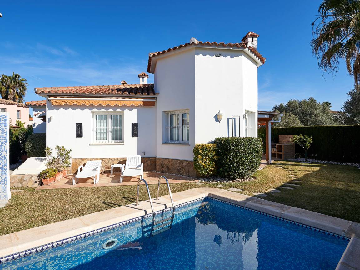 99 M² Villa ∙ 2 Habitaciones ∙ 4 Huéspedes - Oliva