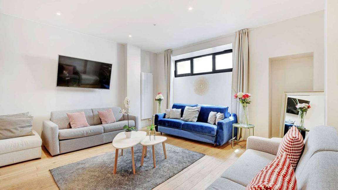 166 M² Apartment ∙ 4 Bedrooms ∙ 15 Guests - Paris