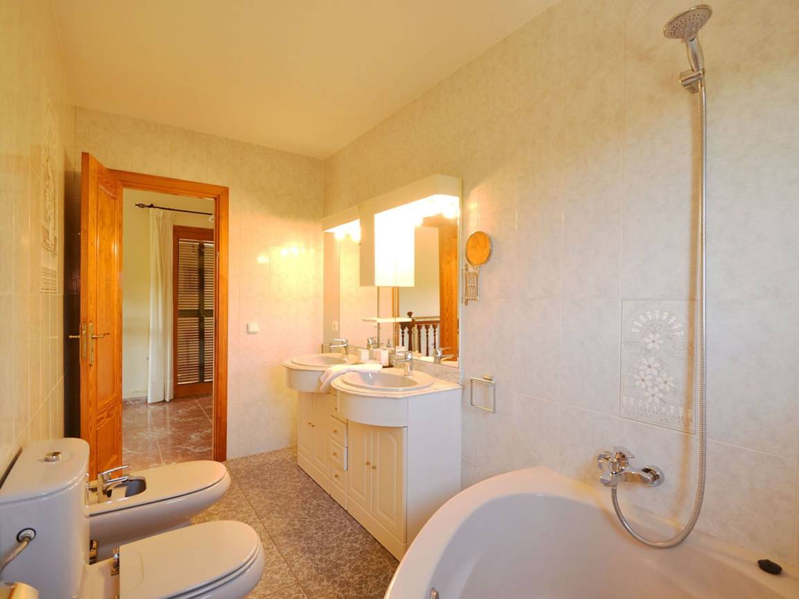 250 M² Ferienwohnung ∙ 1 Schlafzimmer ∙ 8 Gäste - Palma