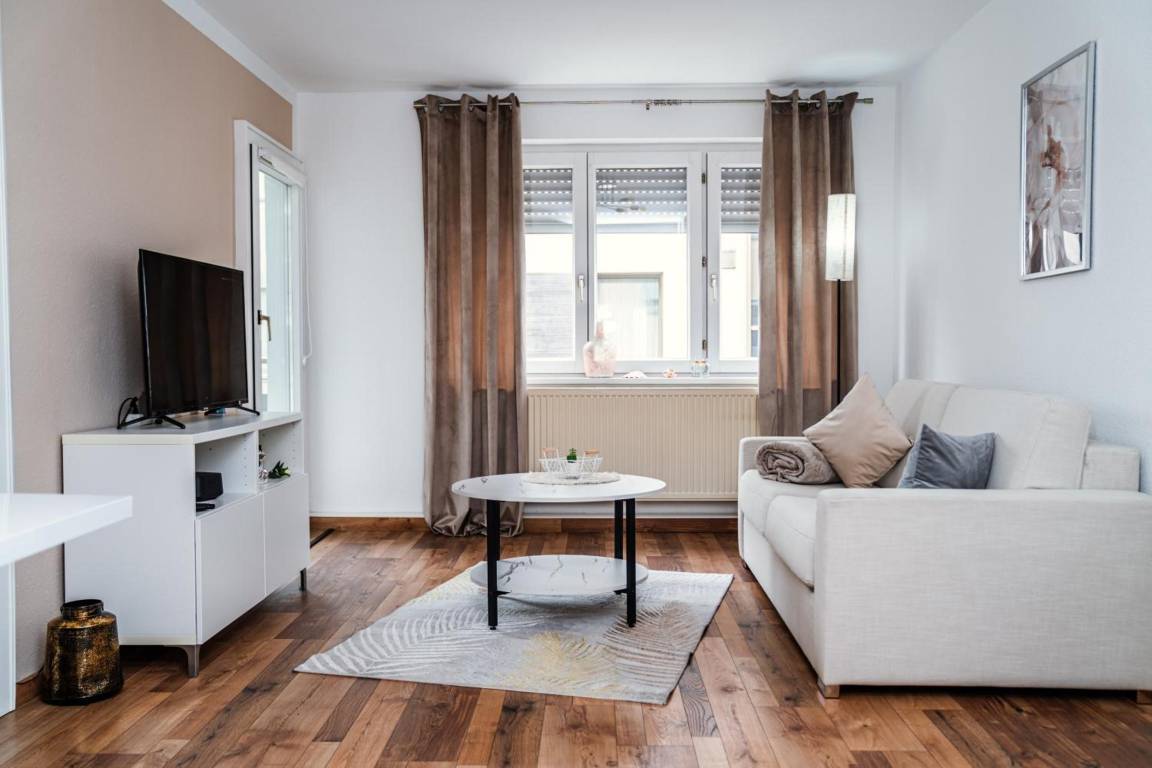 58 M² Ferienwohnung ∙ 1 Schlafzimmer ∙ 4 Gäste - Friedrichshafen