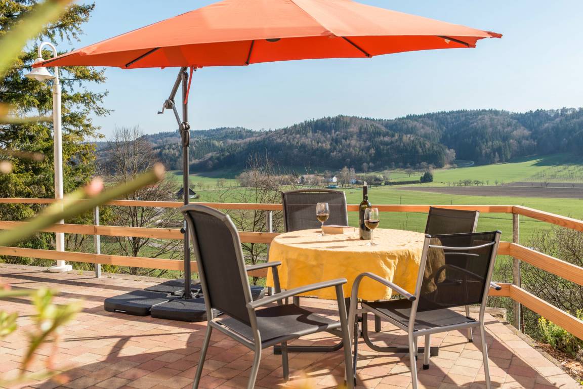 74 M² Ferienwohnung ∙ 1 Schlafzimmer ∙ 3 Gäste - Bodensee