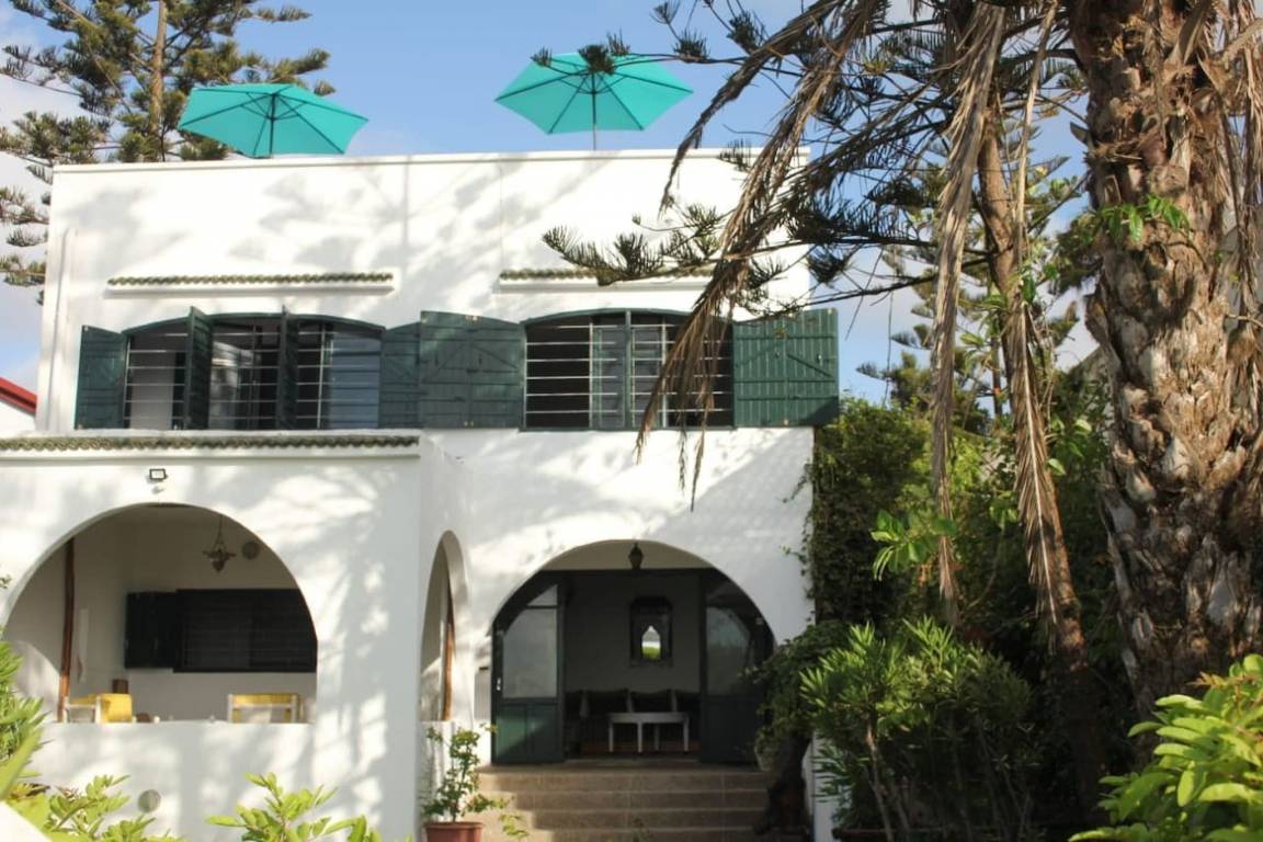 500 M² Villa ∙ 8 Chambres ∙ 24 Personnes - Témara