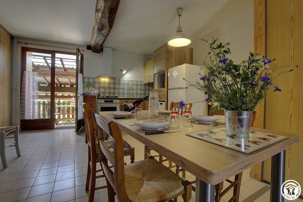90 M² Gîte ∙ 3 Chambres ∙ 7 Personnes - Saint-Vulbas