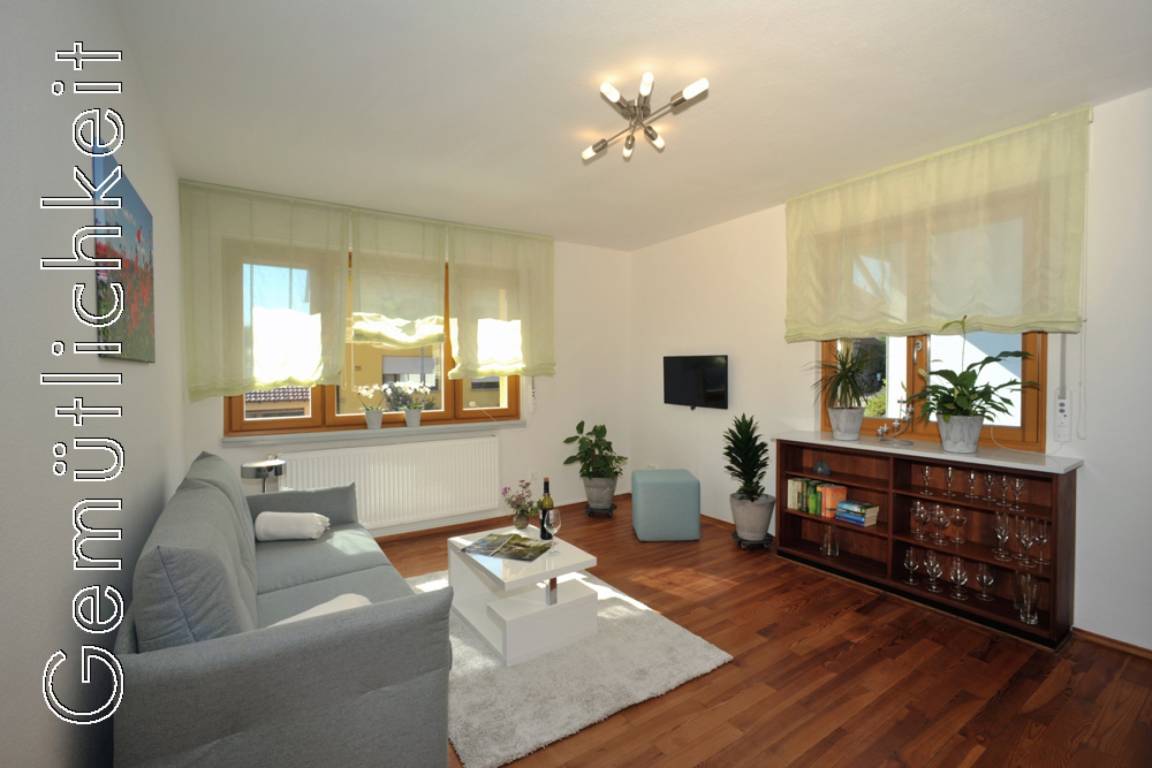 60 M² Ferienwohnung ∙ 1 Schlafzimmer ∙ 2 Gäste - Straubenhardt