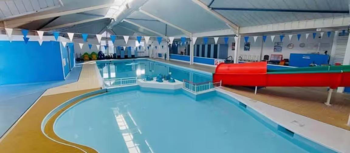 85 M² Cabin ∙ 2 Bedrooms ∙ 6 Guests - Isle of Wight
