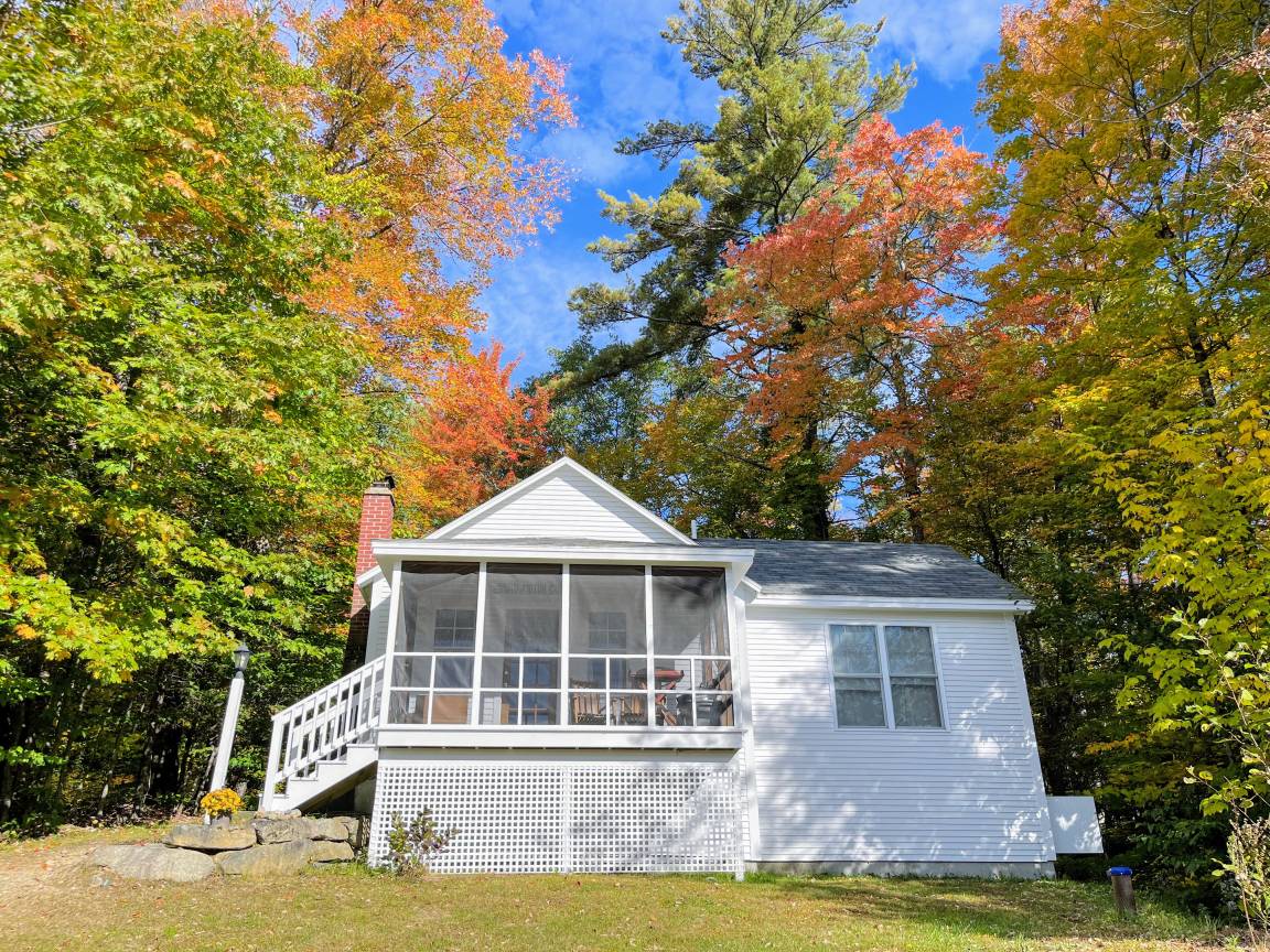 Cottage ∙ 2 Bedrooms ∙ 5 Guests - New England