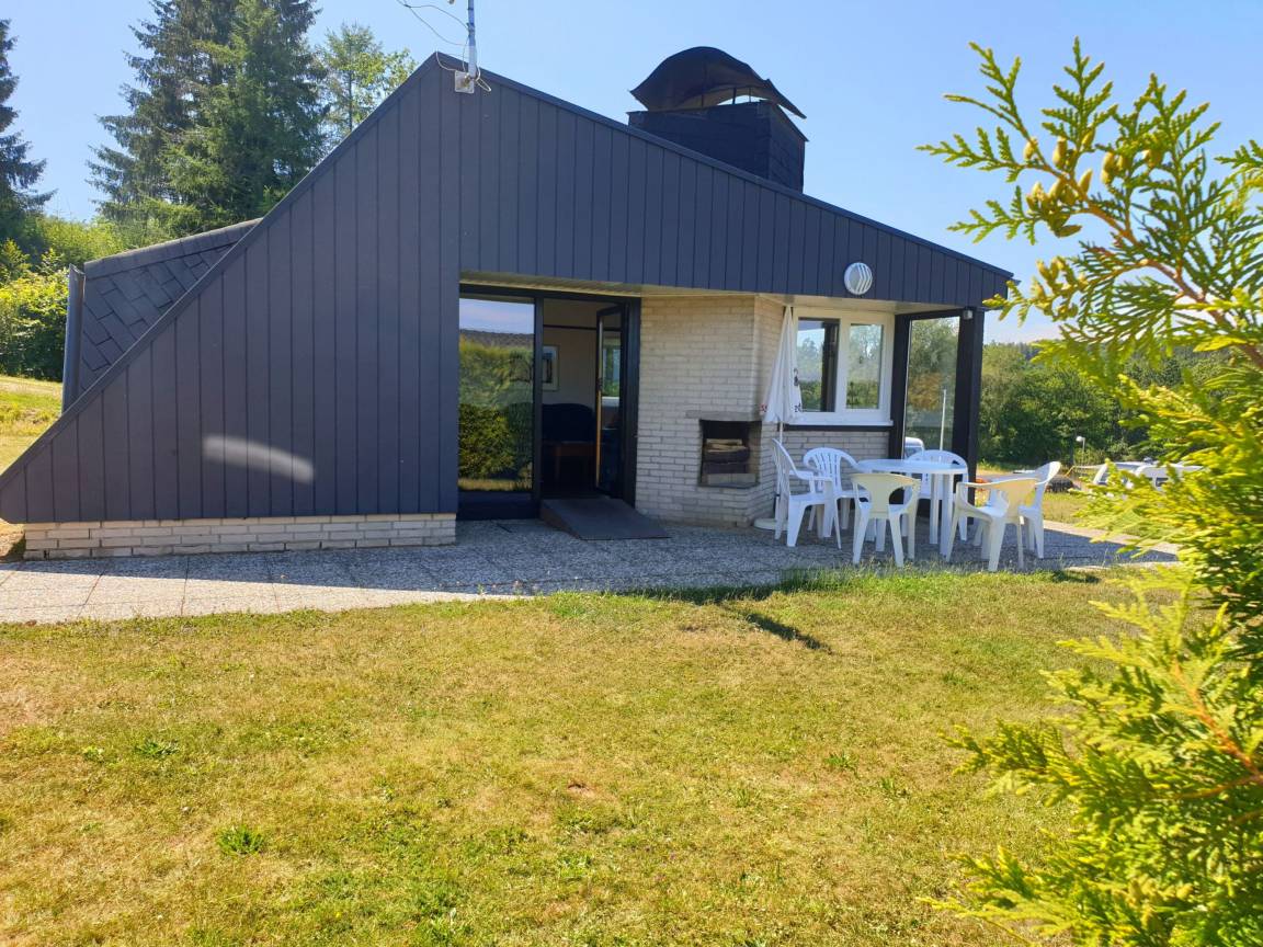 60 M² Ferienhaus ∙ 3 Schlafzimmer ∙ 6 Gäste - Gerolstein