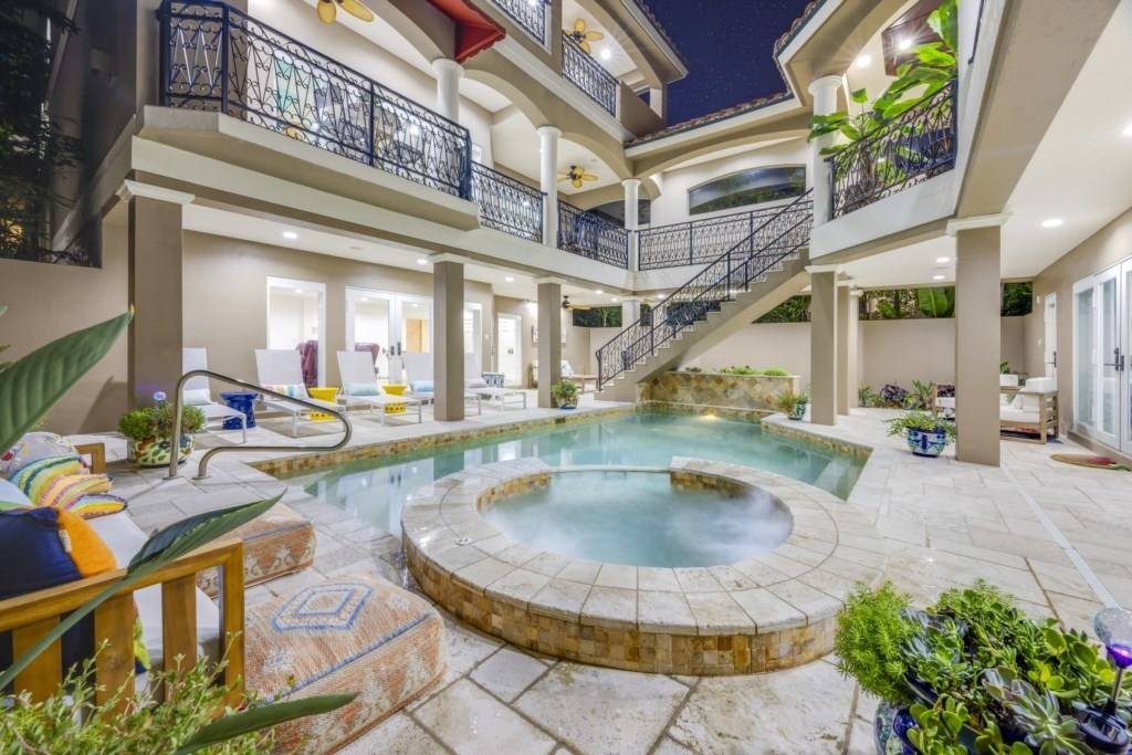 House ∙ 7 Bedrooms ∙ 14 Guests - Captiva, FL