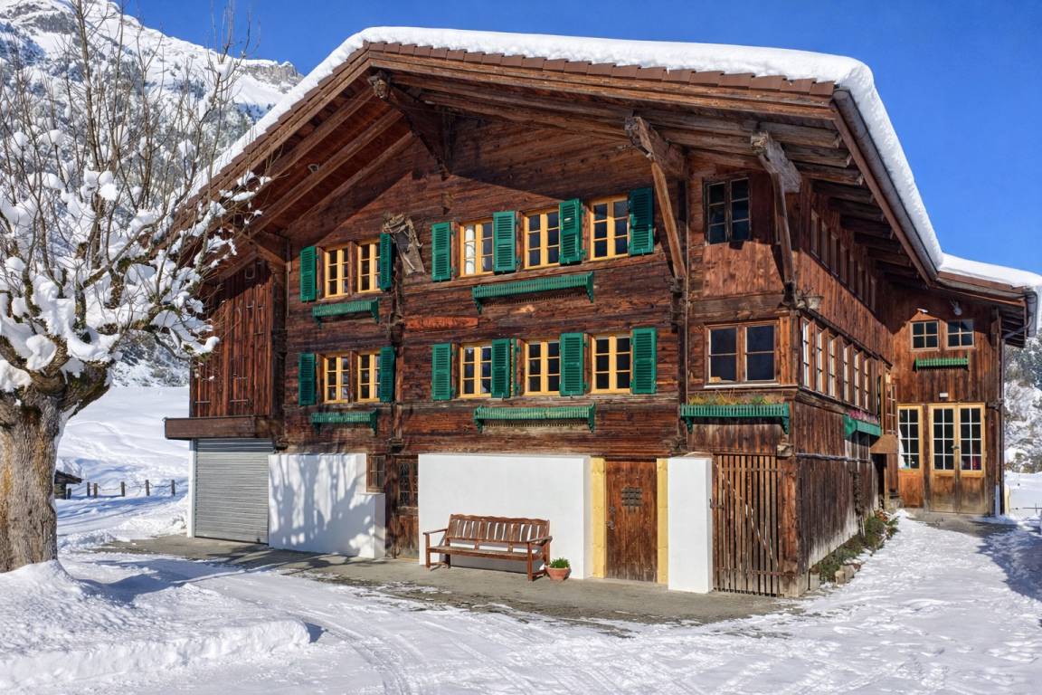 150 M² Apartment ∙ 4 Bedrooms ∙ 7 Guests - Kandersteg