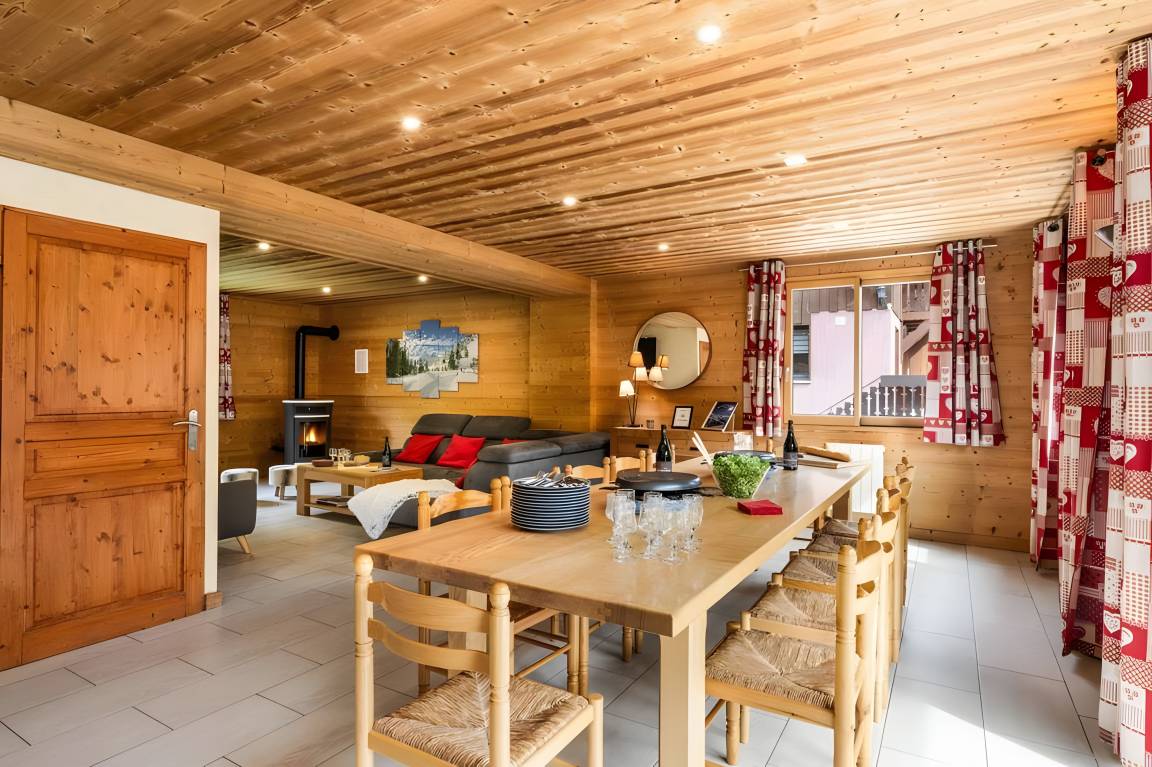 190 M² Chalet ∙ 6 Chambres ∙ 14 Personnes - Les Menuires
