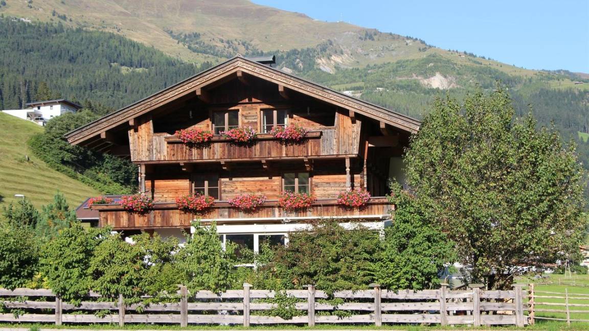 47 M² Apartment ∙ 2 Bedrooms ∙ 4 Guests - Tux