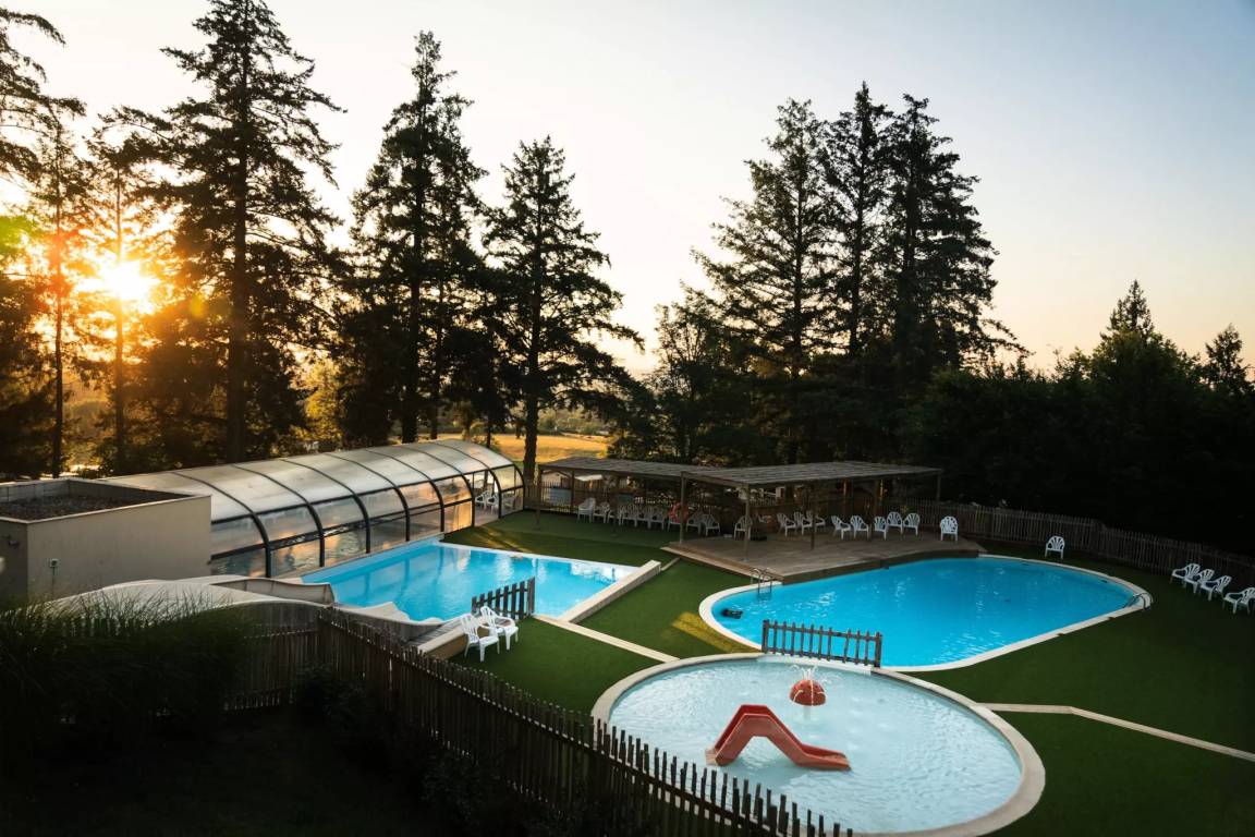 32 M² Mobil-home ∙ 2 Chambres ∙ 5 Personnes - Souillac