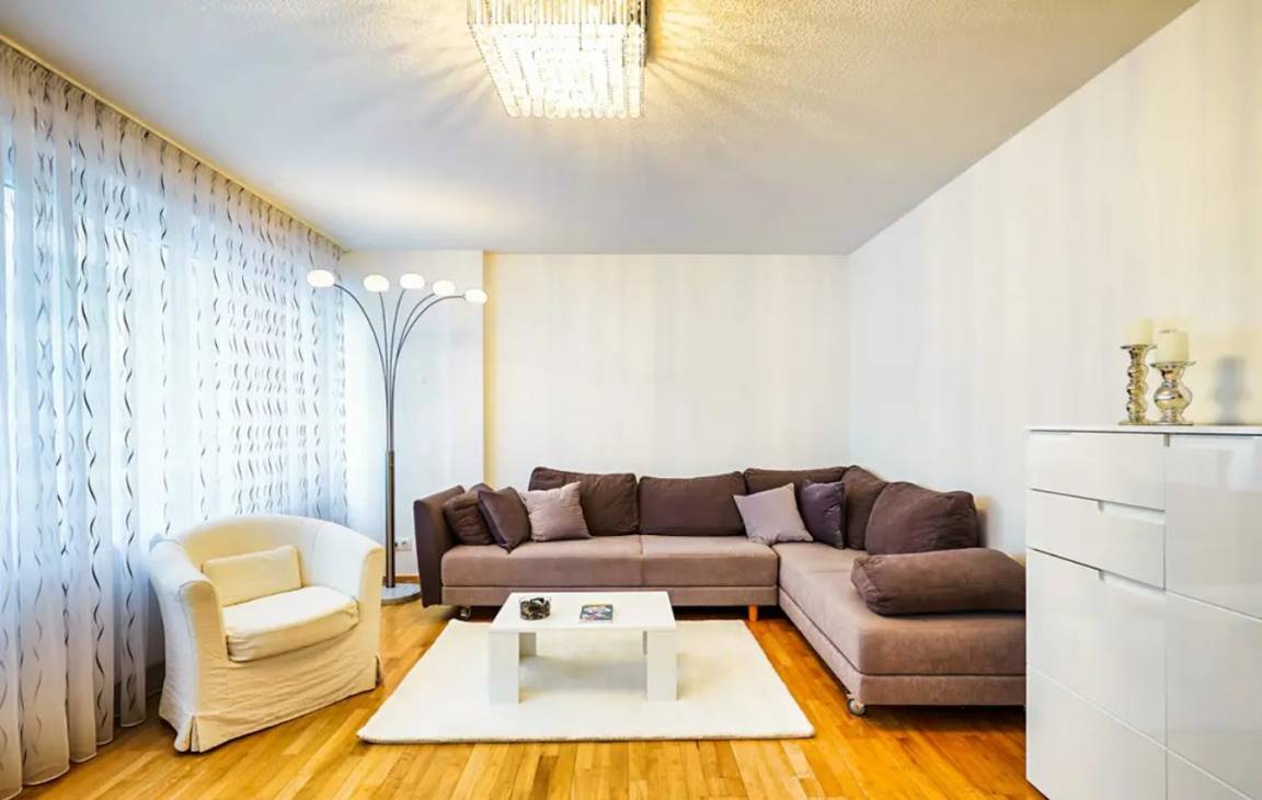 75 M² Apartamento ∙ 2 Habitaciones ∙ 2 Huéspedes - Cologne